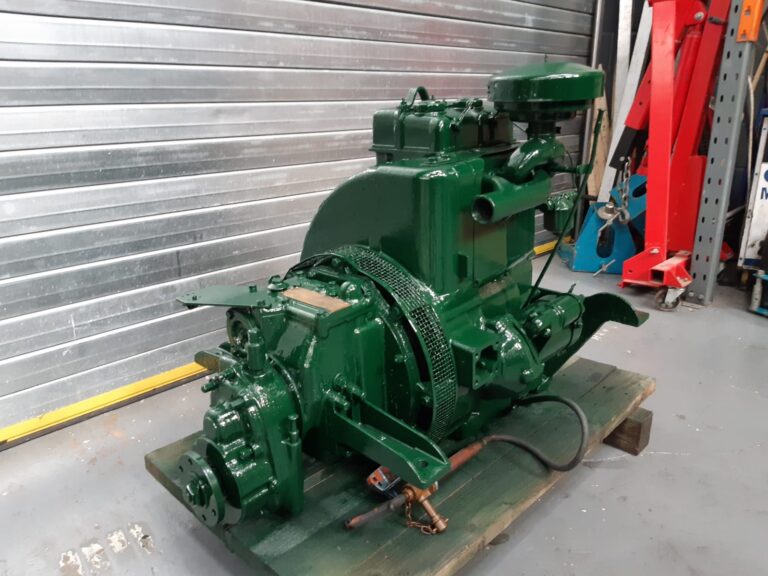 Lister SR2 with LH150 gearbox - Key Diesels